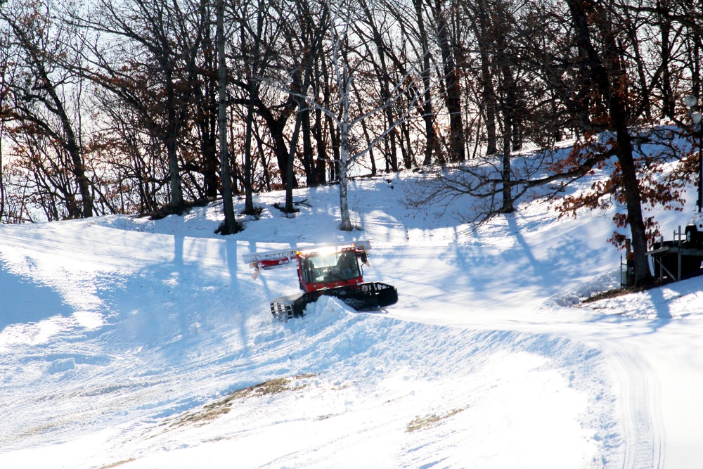 DVIDS - Images - Snow groomer operations at Fort McCoy's Whitetail ...