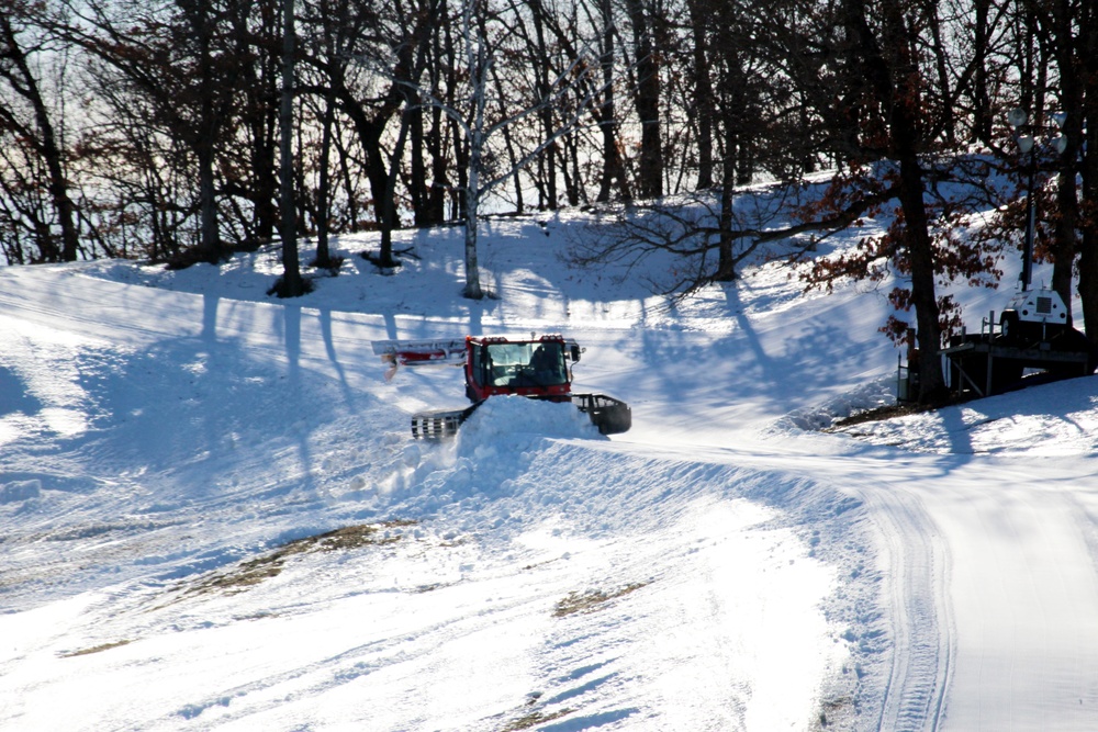 DVIDS - Images - Snow groomer operations at Fort McCoy's Whitetail ...
