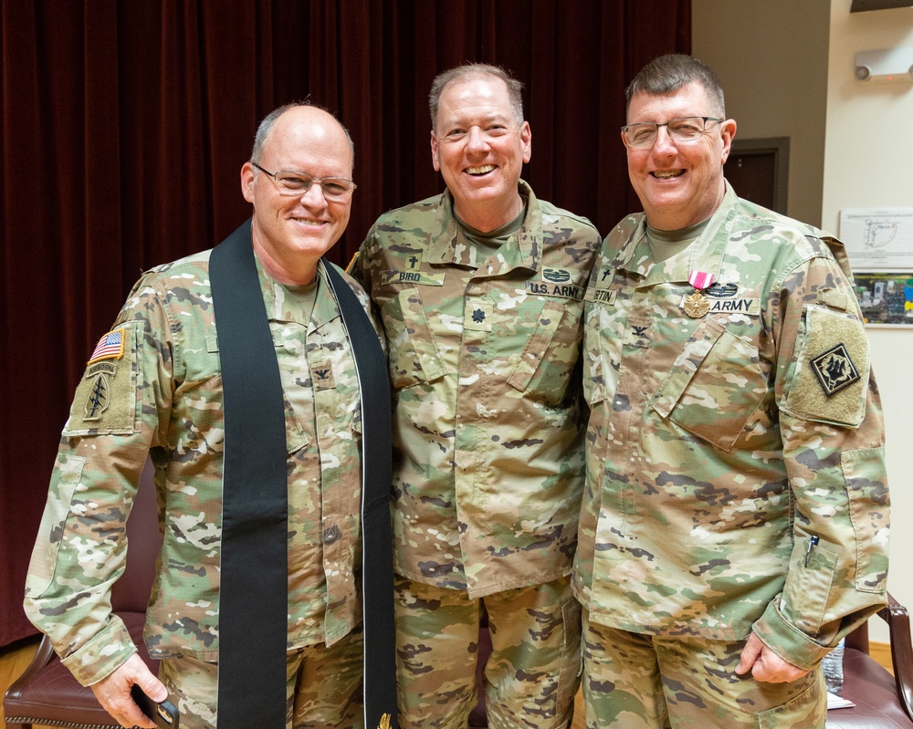 DVIDS - Images - MSNG Changing of the Stole Ceremony [Image 9 of 14]