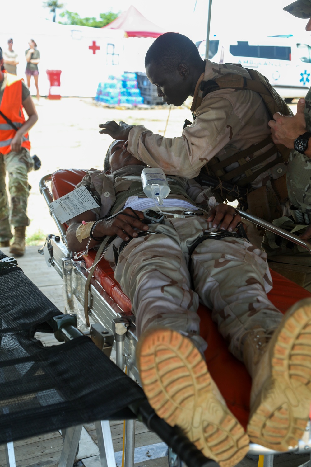 DVIDS - Images - Nigerien Soldiers execute a simulated casualty ...