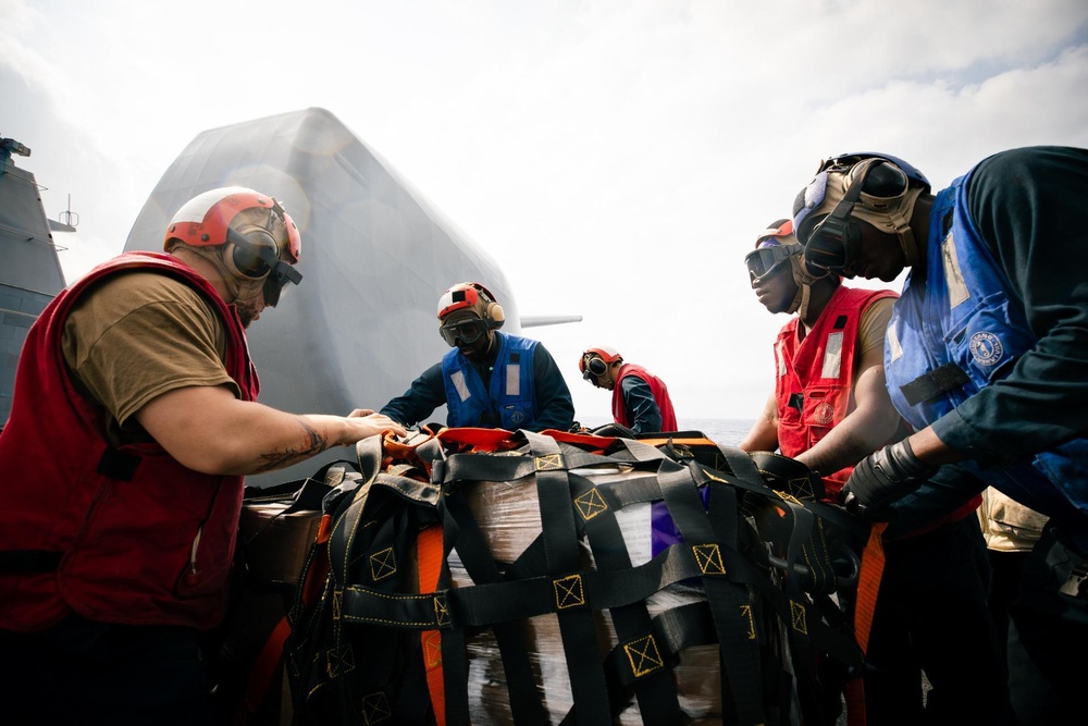 DVIDS - Images - Bunker Hill VERTREP with Washington Chambers [Image 6 ...