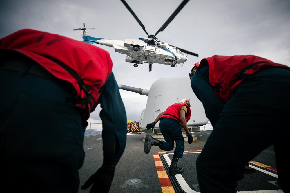 DVIDS - Images - Bunker Hill VERTREP with Washington Chambers [Image 9 ...