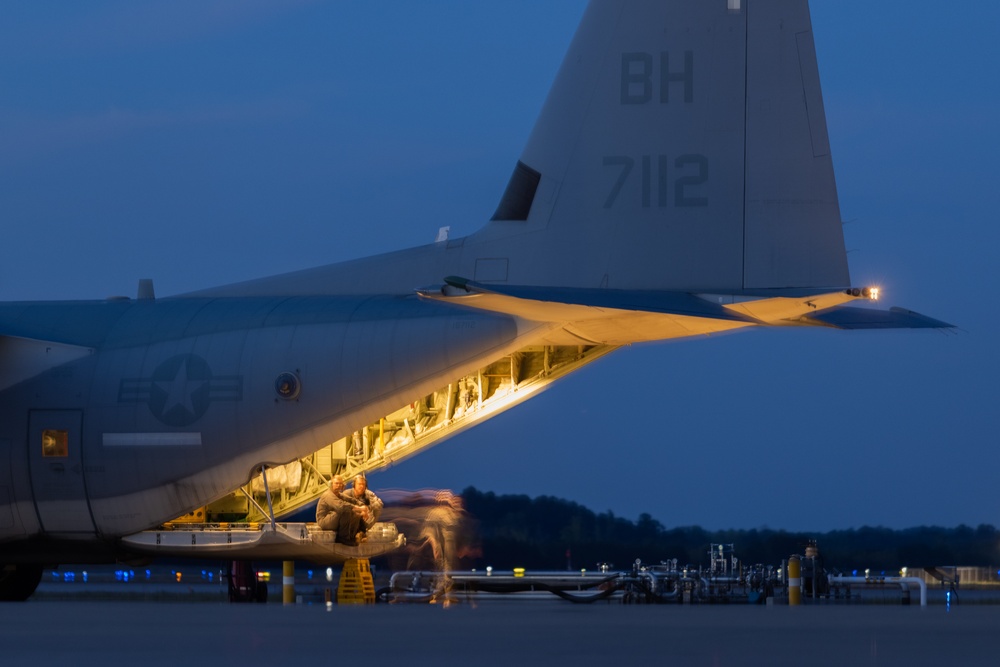 DVIDS - Images - VMFA-312 returns from UDP [Image 4 of 8]