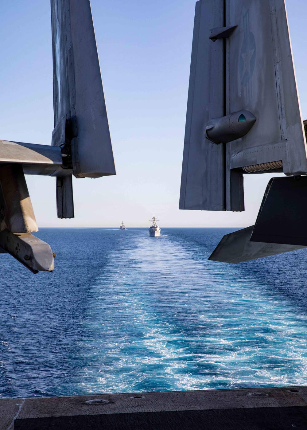 DVIDS - Images - USS George H.W. Bush (CVN 77) Transits Strait of ...