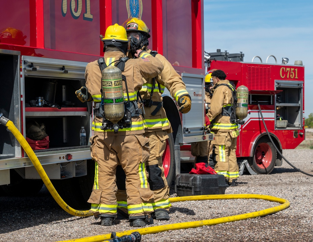 DVIDS - Images - DM Fire Training [Image 6 of 10]