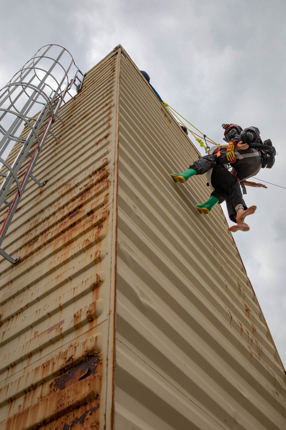 DVIDS - Images - 442nd Engineers performs search and rescue at Guardian ...