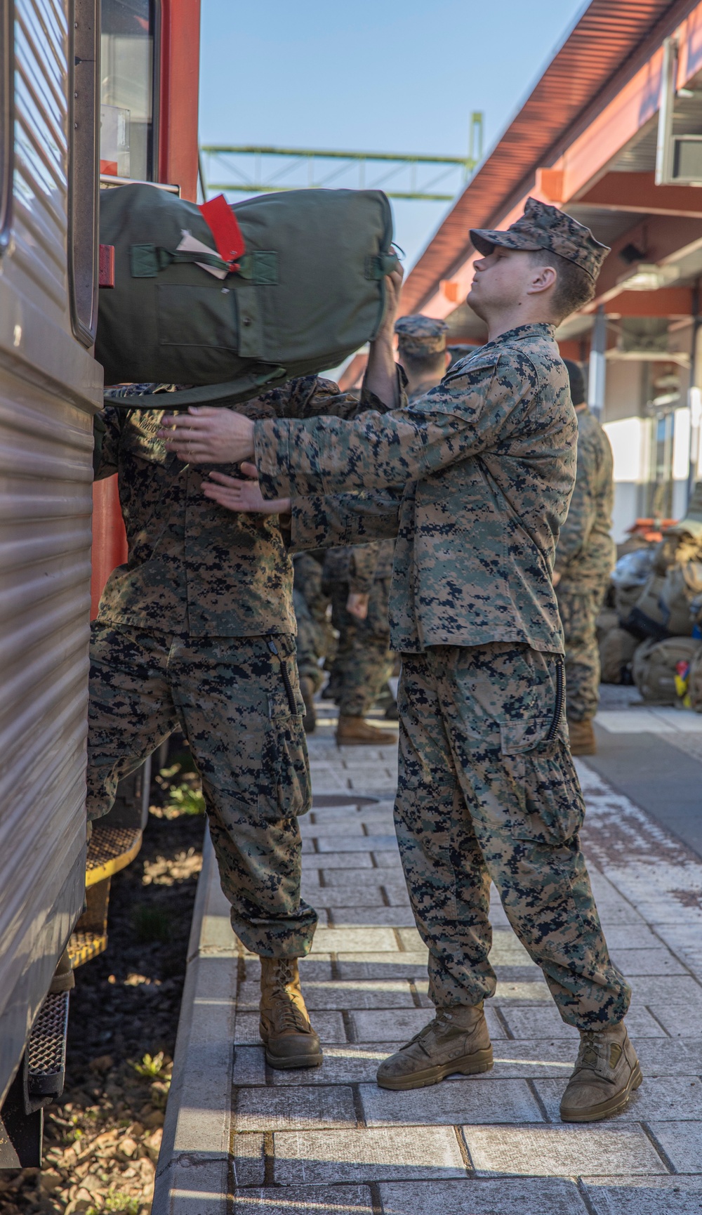 DVIDS - Images - 2d CEB Makes Movement to Sweden [Image 5 of 10]