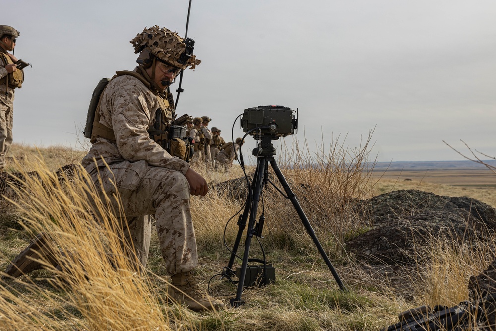 DVIDS - Images - Exercise Garnet Rattler: Marines conduct urban assault ...