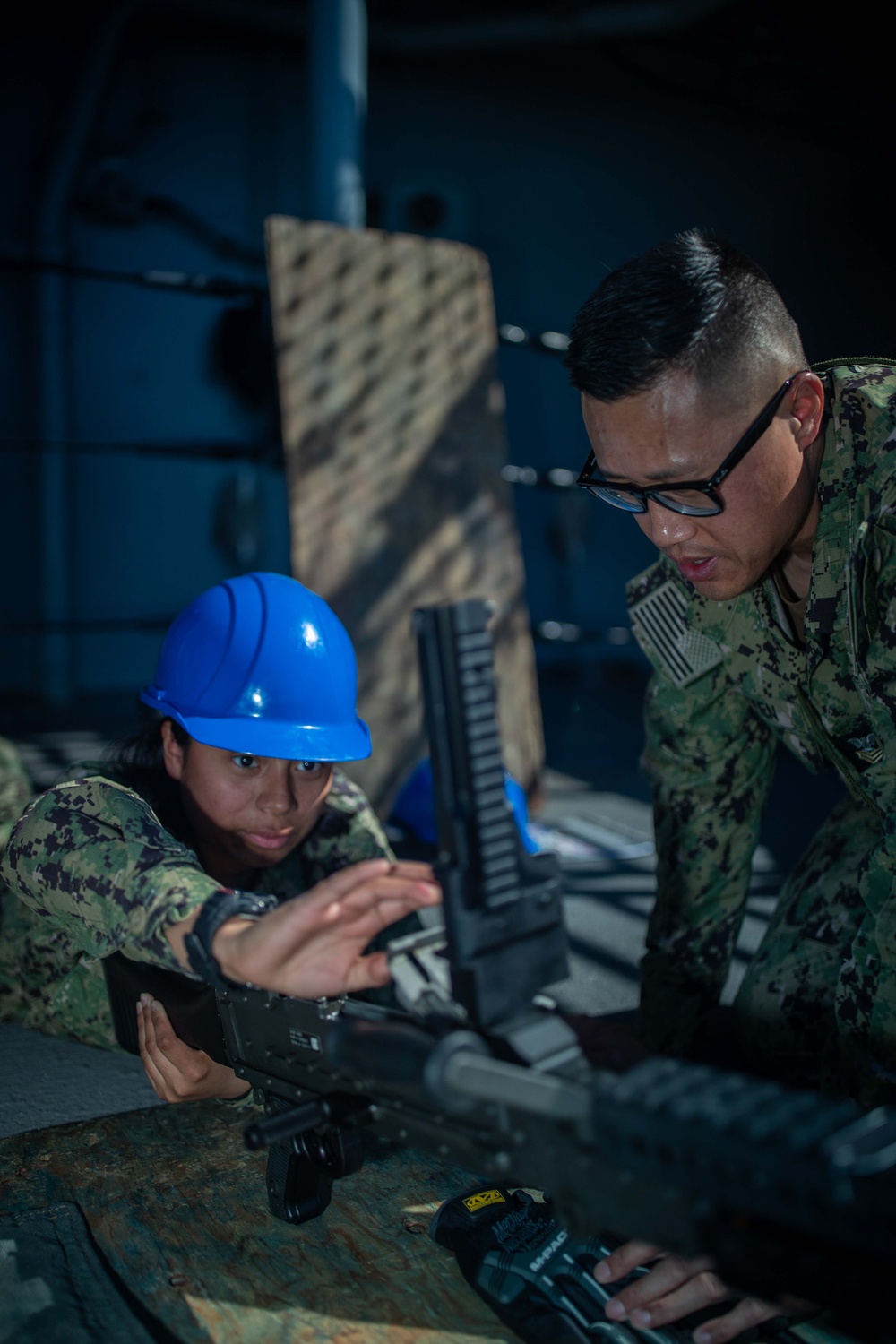 DVIDS - Images - USS Tripoli Sailors Conduct Weapons Familiarization Training [Image 6 of 8]