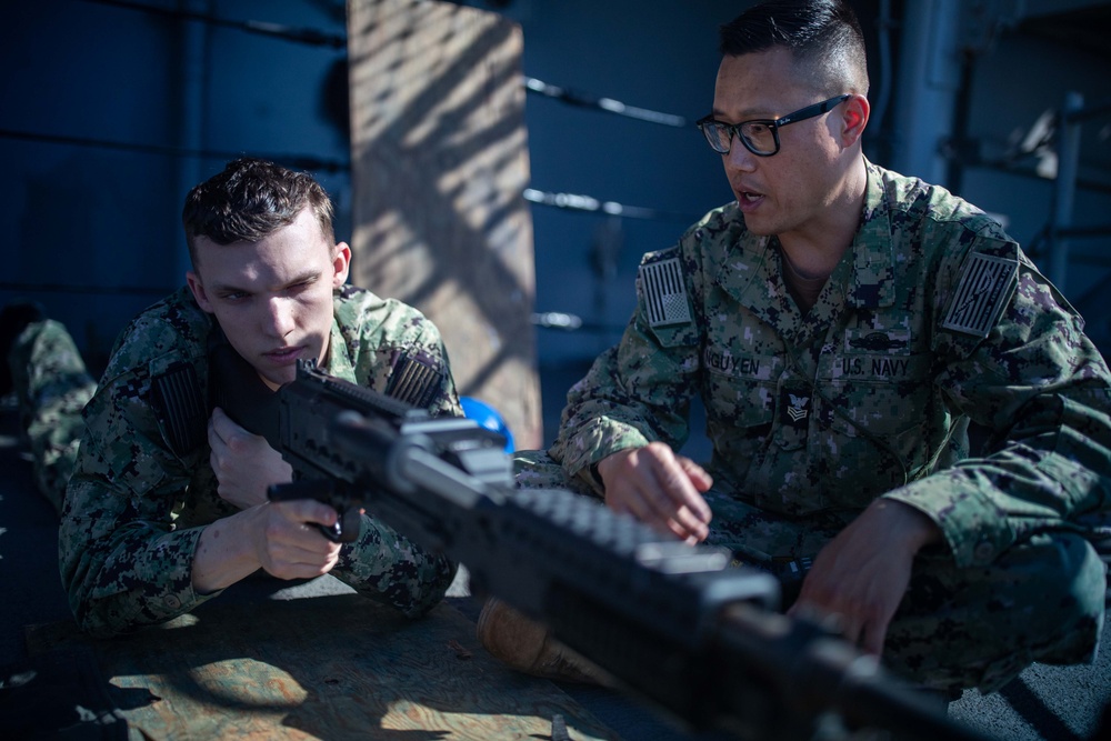 DVIDS - Images - USS Tripoli Sailors Conduct Weapons Familiarization Training [Image 7 of 8]