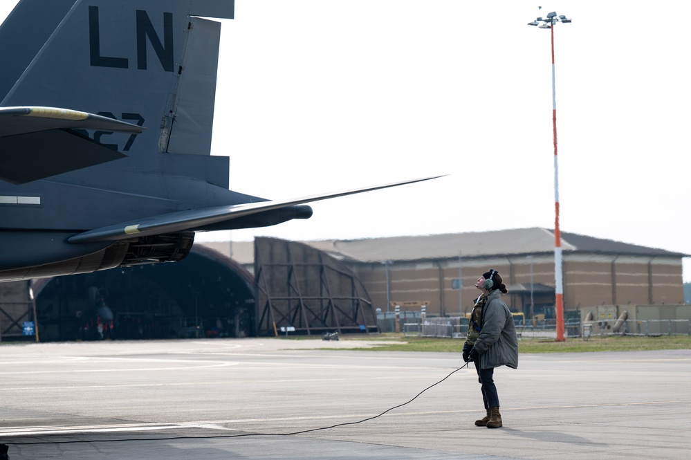 DVIDS - Images - Routine Flight Ops [Image 1 of 7]