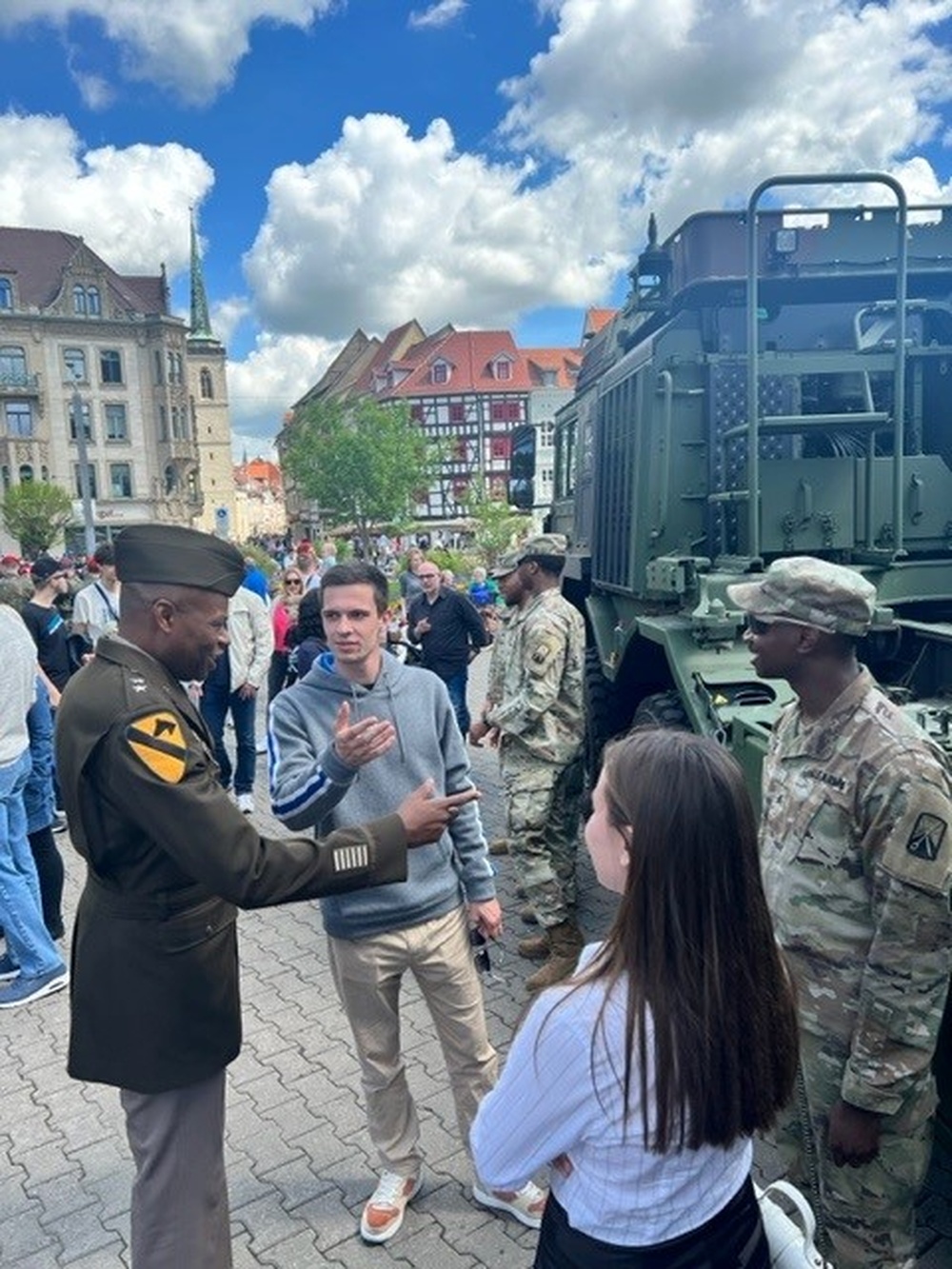 DVIDS - News - 21st TSC Celebrates Bundeswehr Logistics Command’s 10th ...