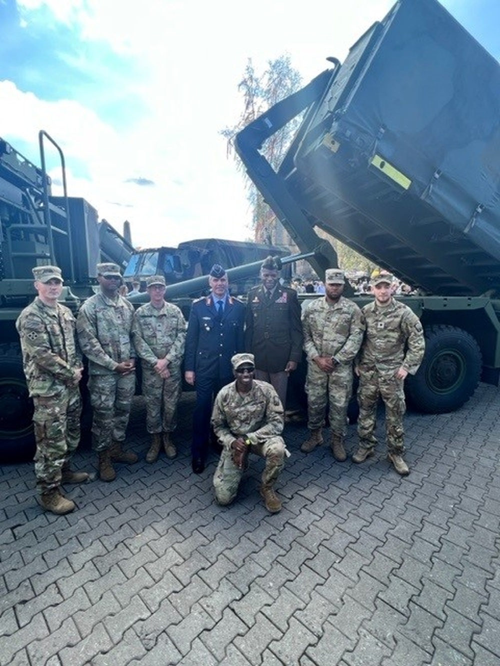 DVIDS - News - 21st TSC Celebrates Bundeswehr Logistics Command’s 10th ...