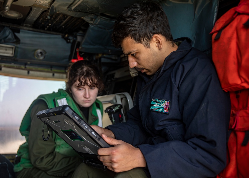 DVIDS - Images - Sailors Conduct Helicopter Maintenance Aboard USS John ...