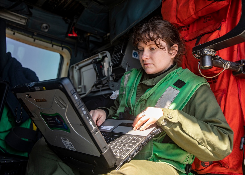 DVIDS - Images - Sailors Conduct Helicopter Maintenance Aboard USS John ...
