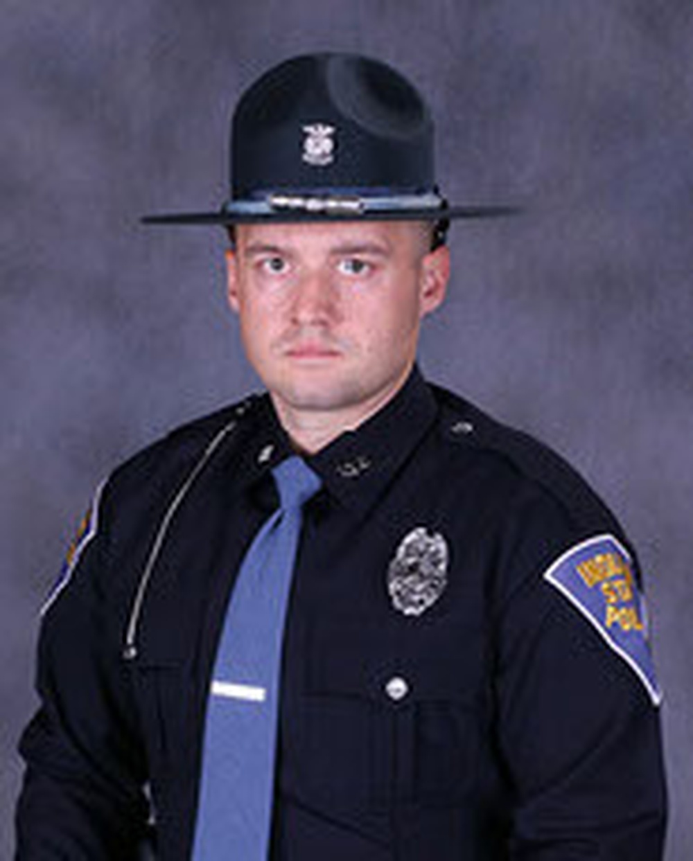 DVIDS - Images - KFOR RC-East Soldier serves as a law enforcement ...