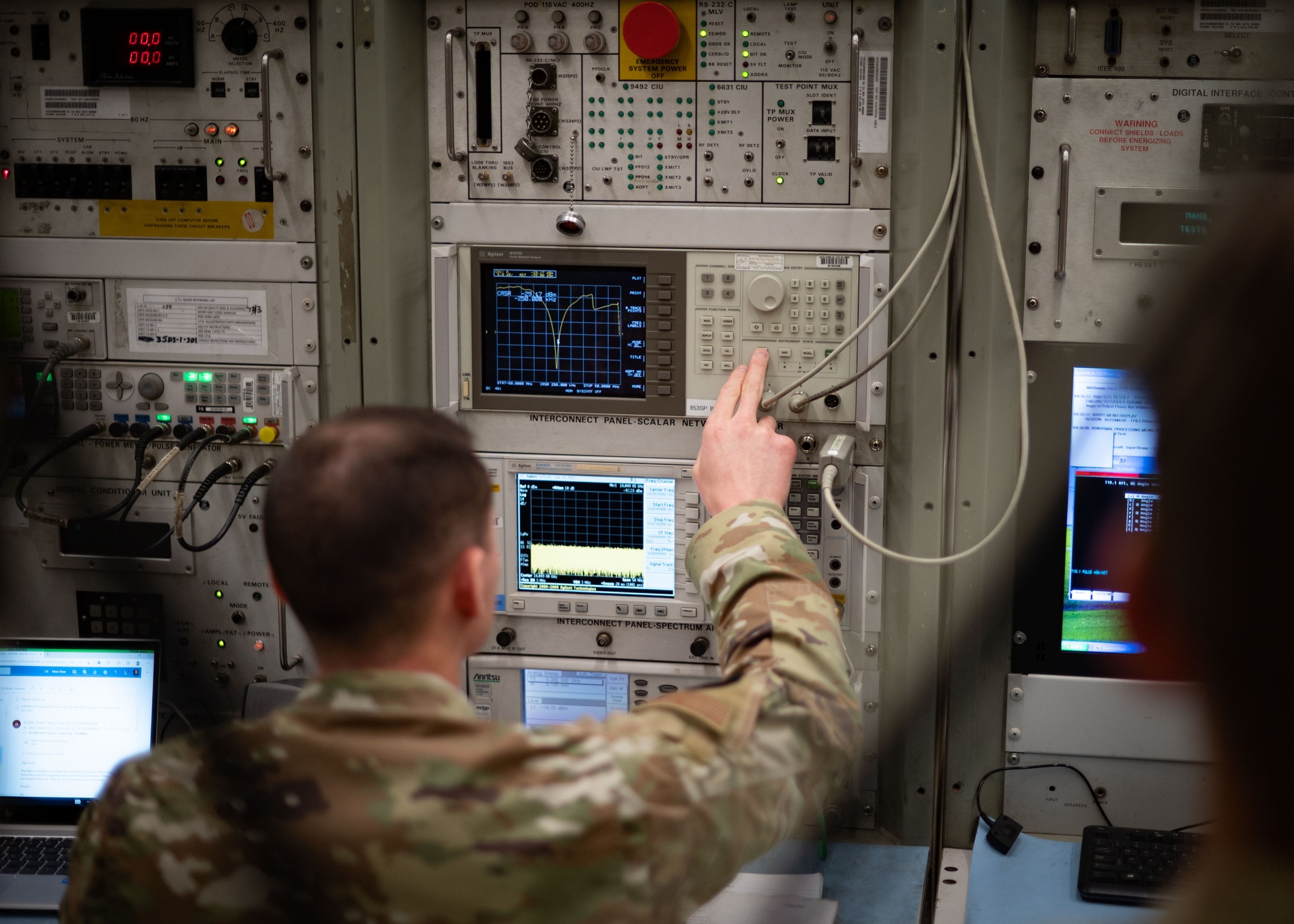 Alq 214 Electronic Warfare Attack