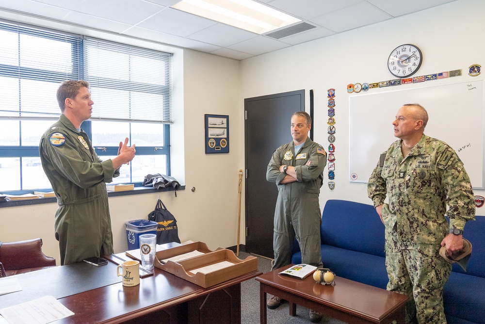 DVIDS - Images - FORCM Haka Visits NASWI [Image 3 of 7]