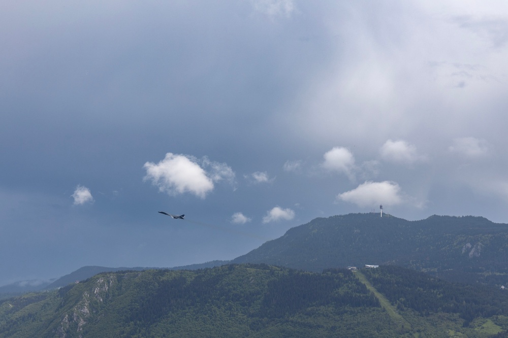 DVIDS - Images - Bomber Task Force 23-3: B-1B Lancers fly over Sarajevo ...