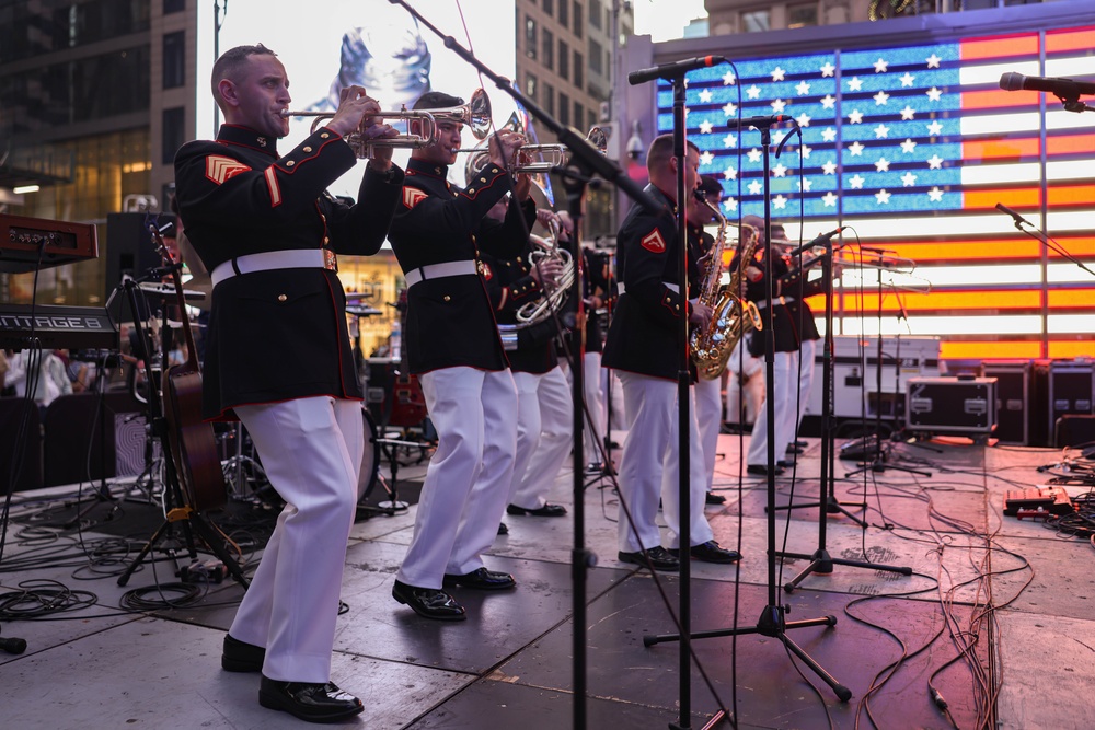 DVIDS - Images - Quantico Marine Brass Band performs at Times Square ...