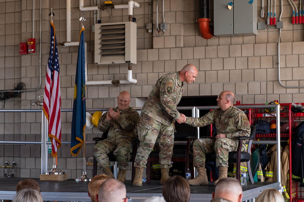 DVIDS - Images - CES Change of Command [Image 4 of 5]