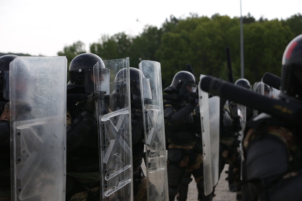 DVIDS - Images - Italian Army Conducts Riot Control Training at JMRC ...