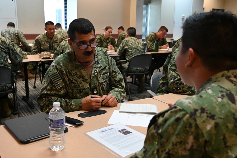 DVIDS - Images - Women's Professional Network Hosts Speed Mentoring ...
