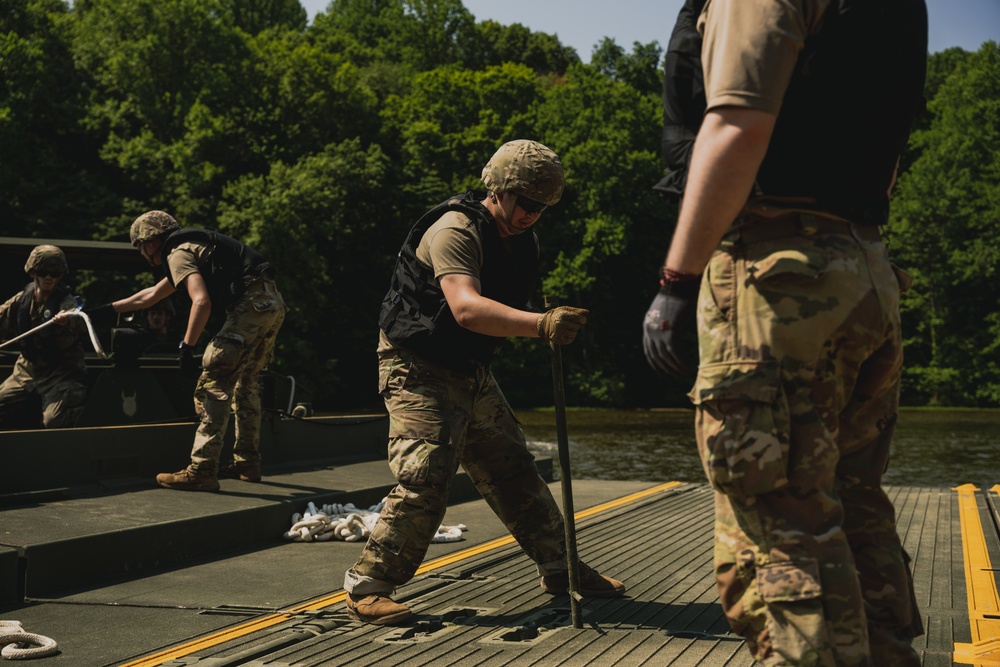 DVIDS - Images - Kentucky National Guard’s 2061st Multi-Role Bridge ...