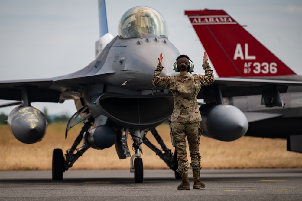 DVIDS - Images - Guard Airmen Recover Aircraft During Air Defender 2023 ...
