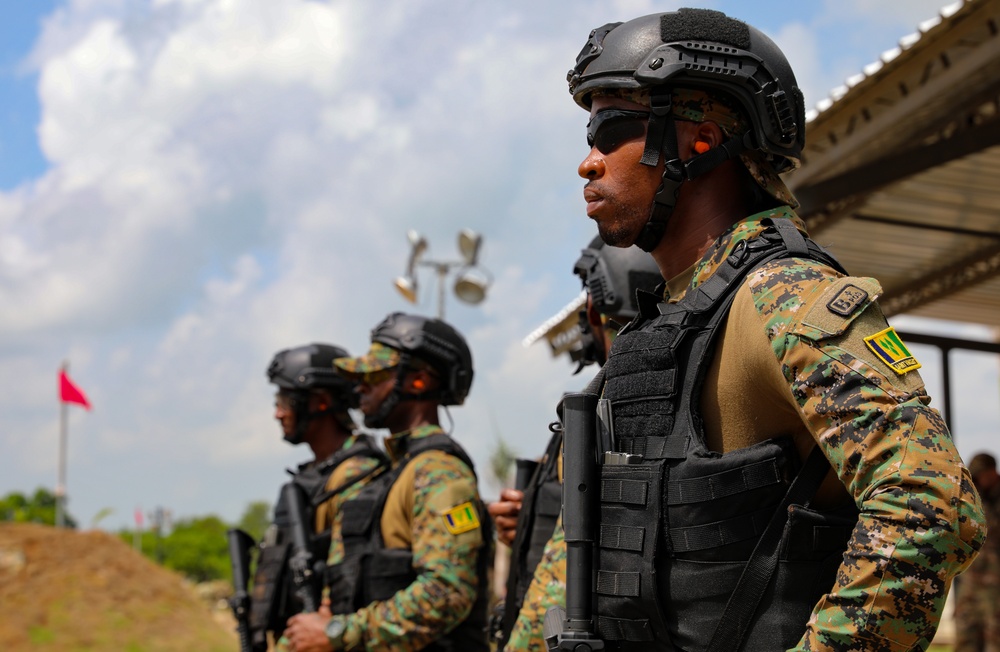 DVIDS - Images - Commandos give it their all during day 5 of FC23 ...