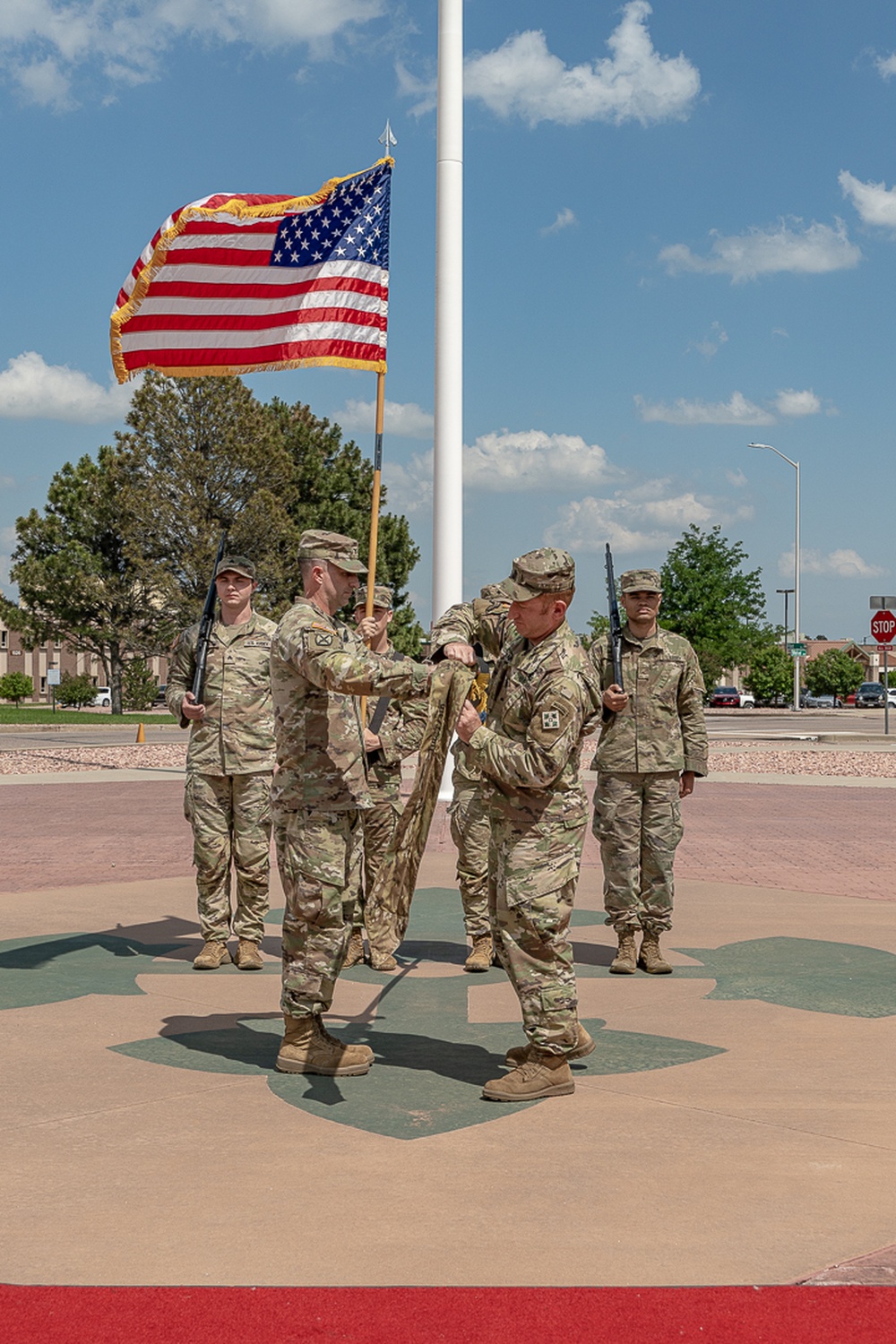 DVIDS - Images - 2SBCT Assumption of Command [Image 3 of 3]