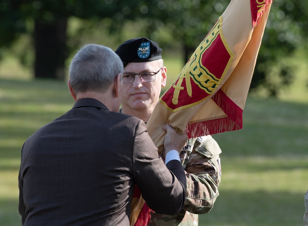 DVIDS - News - New garrison commander has multiple ties to post