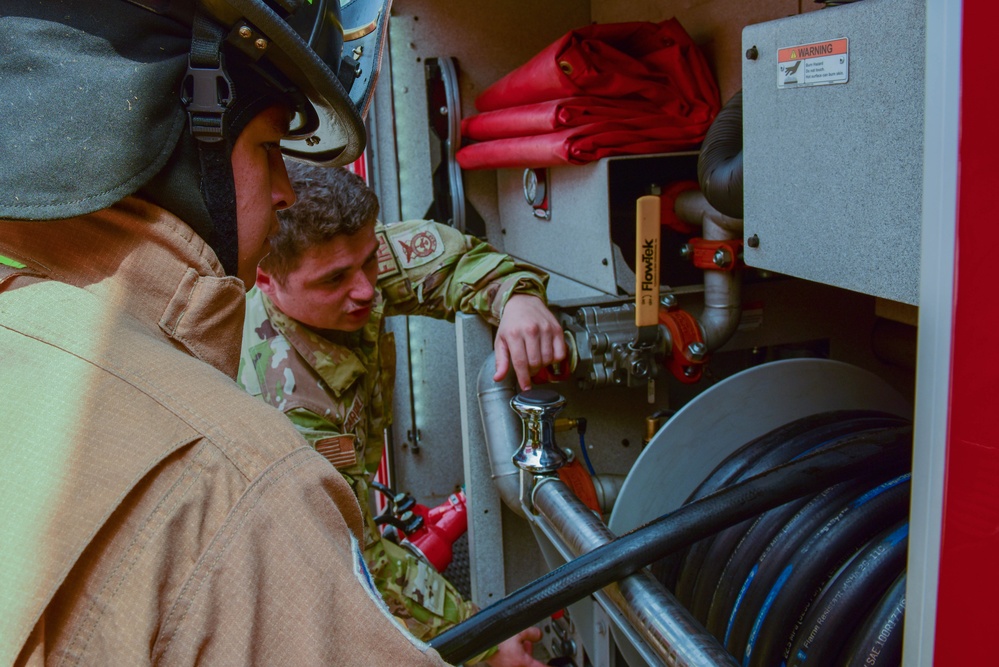 DVIDS - Images - Aviano Fire Department Training [Image 6 of 7]