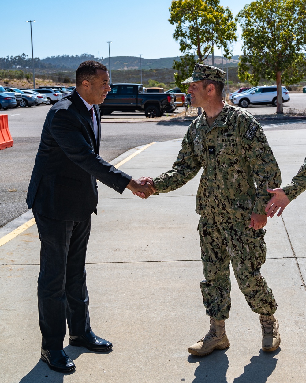 DVIDS - Images - Assistant Secretary of the Navy visits Navy Adaptive ... DVIDS - Images - Assistant Secretary of the Navy visits Navy Adaptive ...