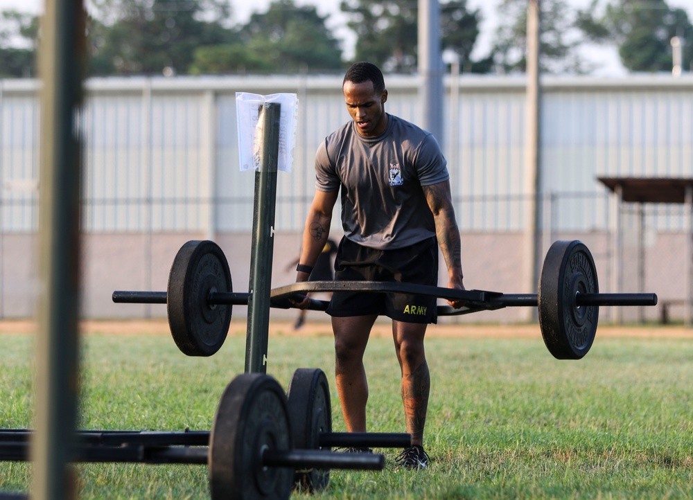 DVIDS - Images - "Own Your Lane" PT Competition [Image 3 of 6]