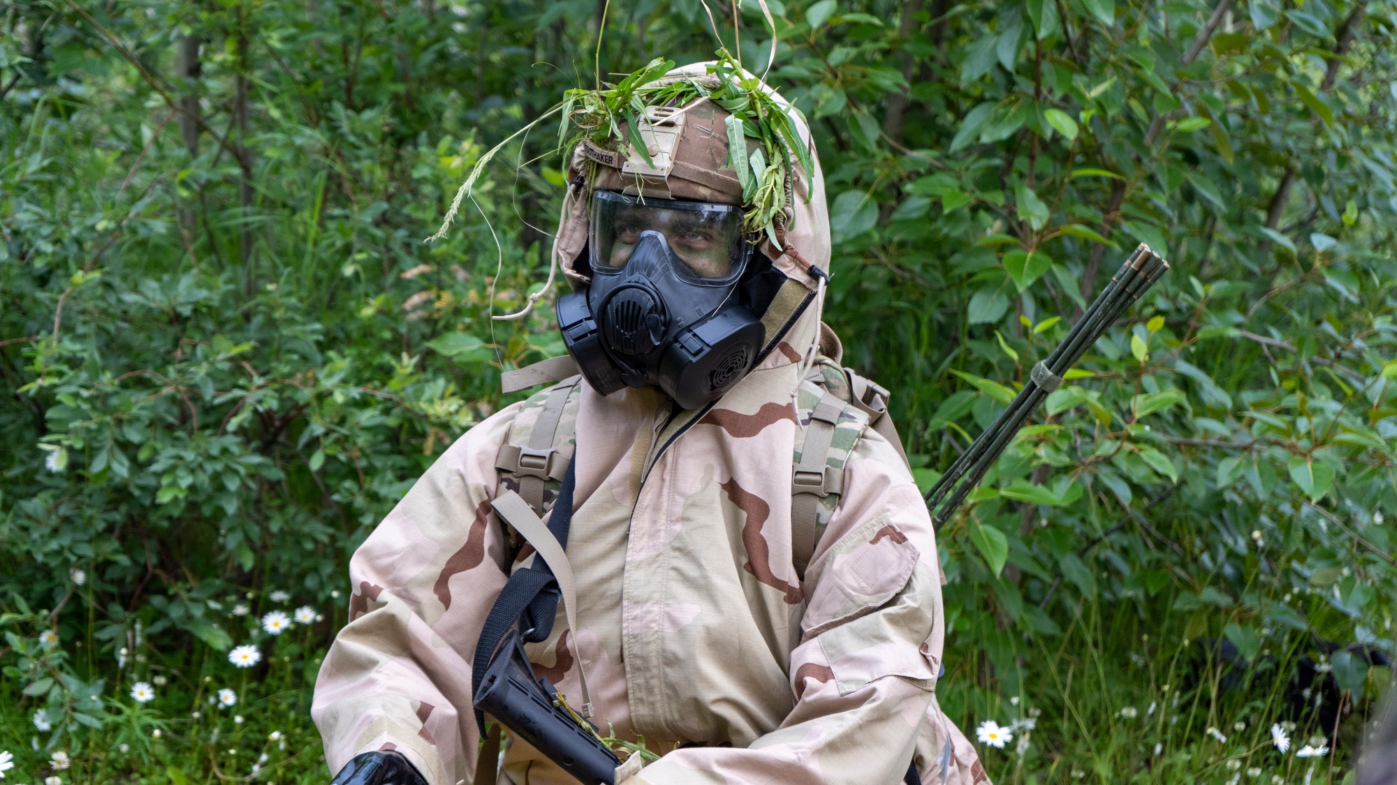 Airsoft Gas Mask Loadout