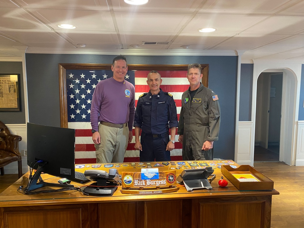 DVIDS - Images - Distinguished Visitors [Image 5 of 6]