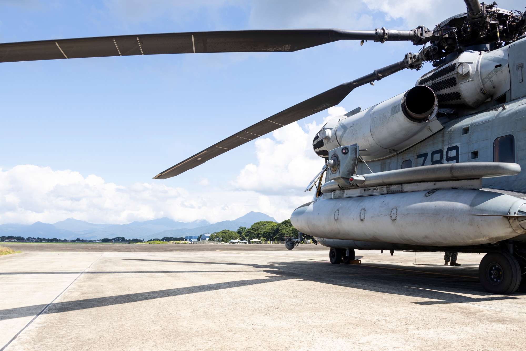 Marine Helicopters Ch 53
