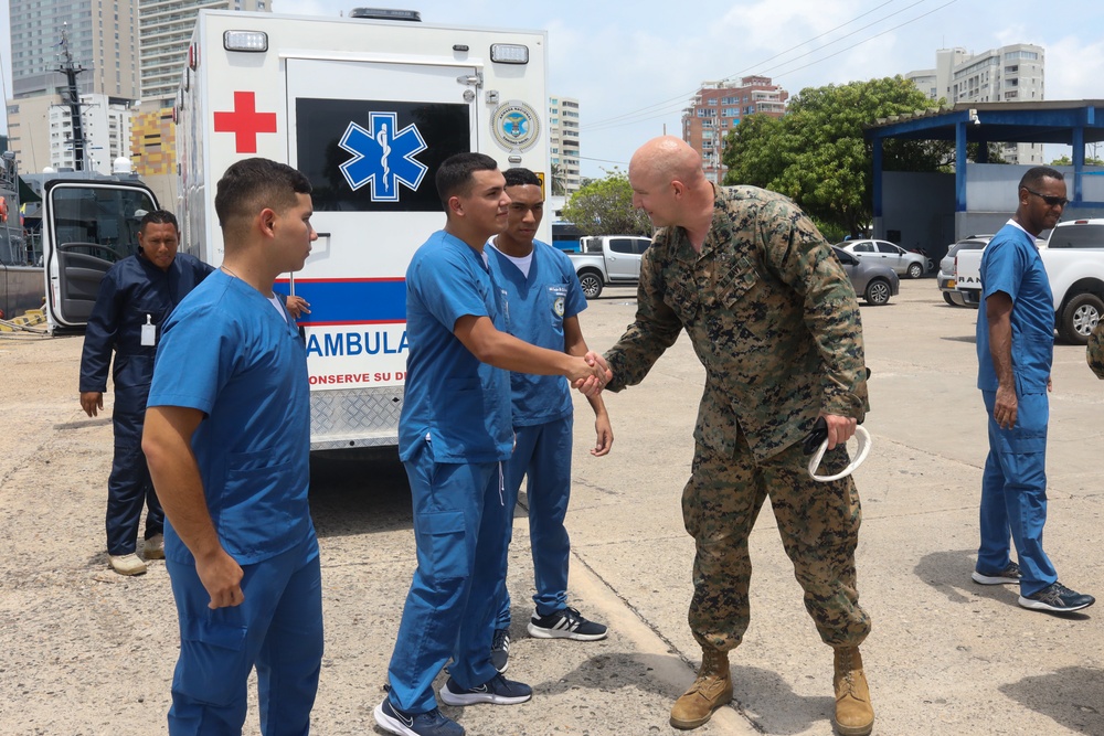 DVIDS - Images - UNITAS 2023: Medical Evacuation [Image 8 of 12]