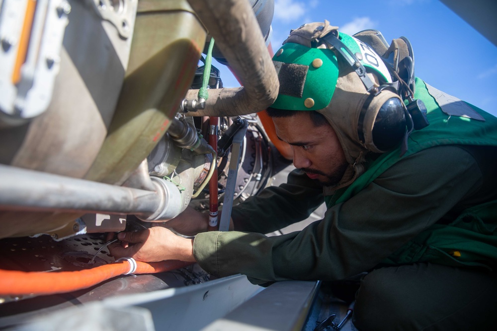 DVIDS - Images - AE2 Infante Installs Engine Fire Detector on MH-60R ...