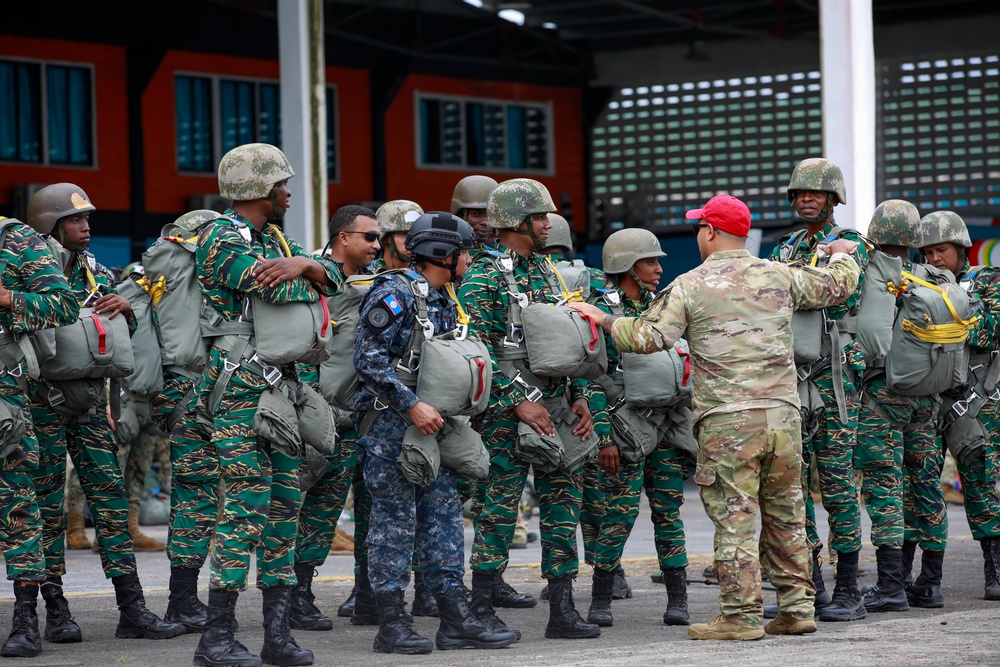 DVIDS - Images - Multinational airborne training at Air Base London ...