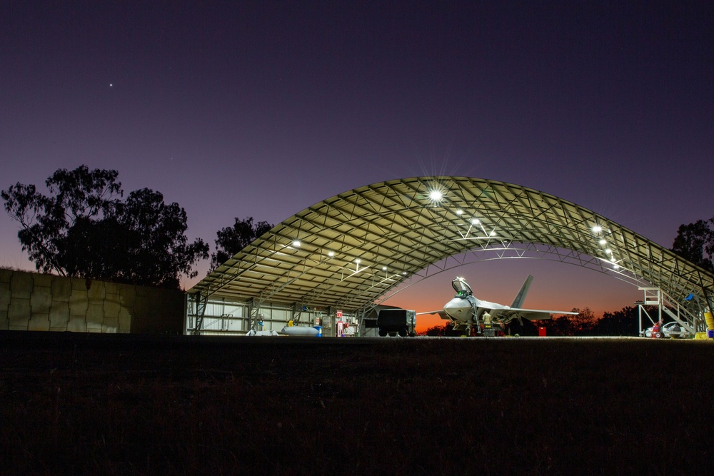 DVIDS - Images - Sun sets on Raptors in Australia [Image 1 of 4]