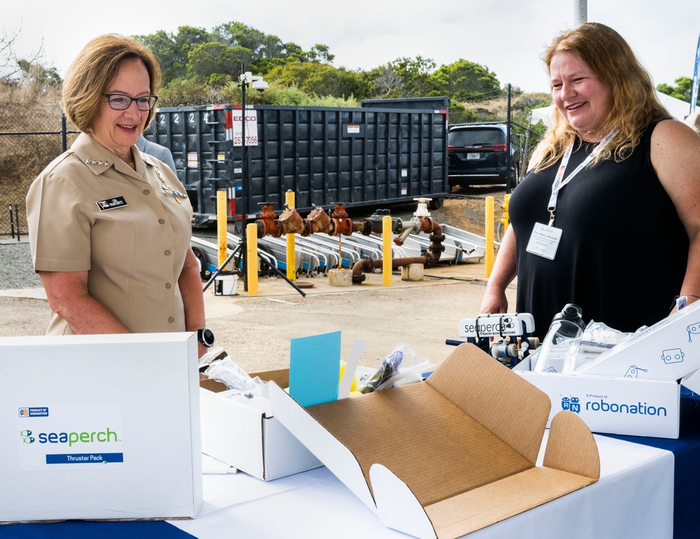 DVIDS - Images - VCNO Visits RoboSub 23 at NIWC Pacific