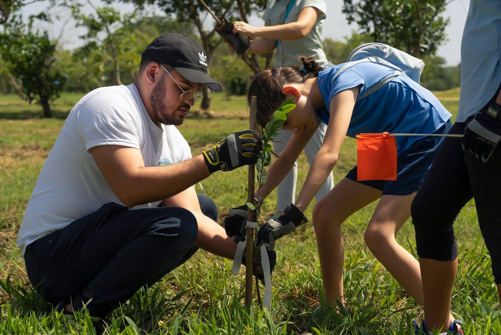 DVIDS - Images - Para La Naturaleza and FEMA Collaborate to Enhance ...