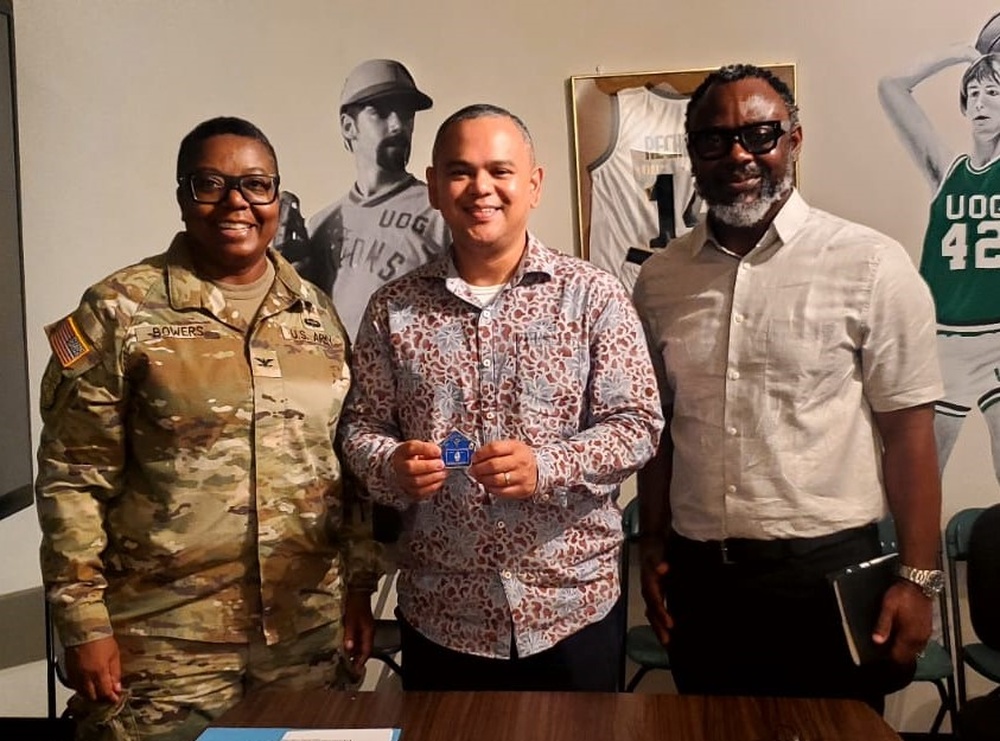 DVIDS - Images - Former Guam Senator visits Guam Wellness IRT [Image 5 ...