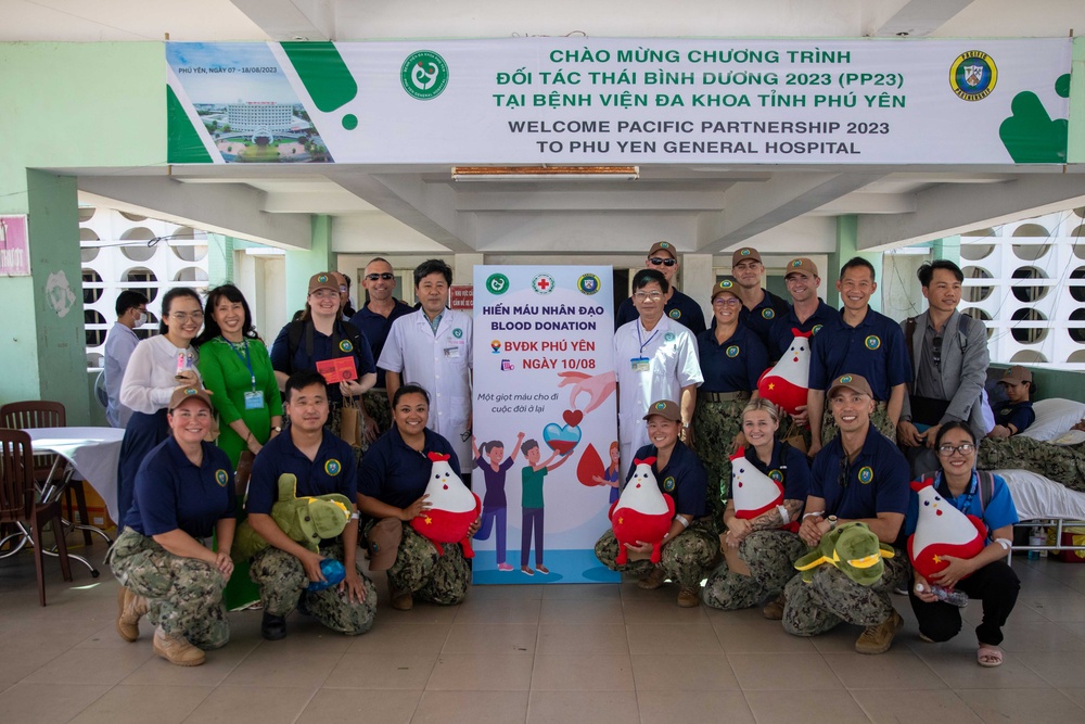DVIDS - Images - Pacific Partnership 2023 staff pose for photo at Phu ...