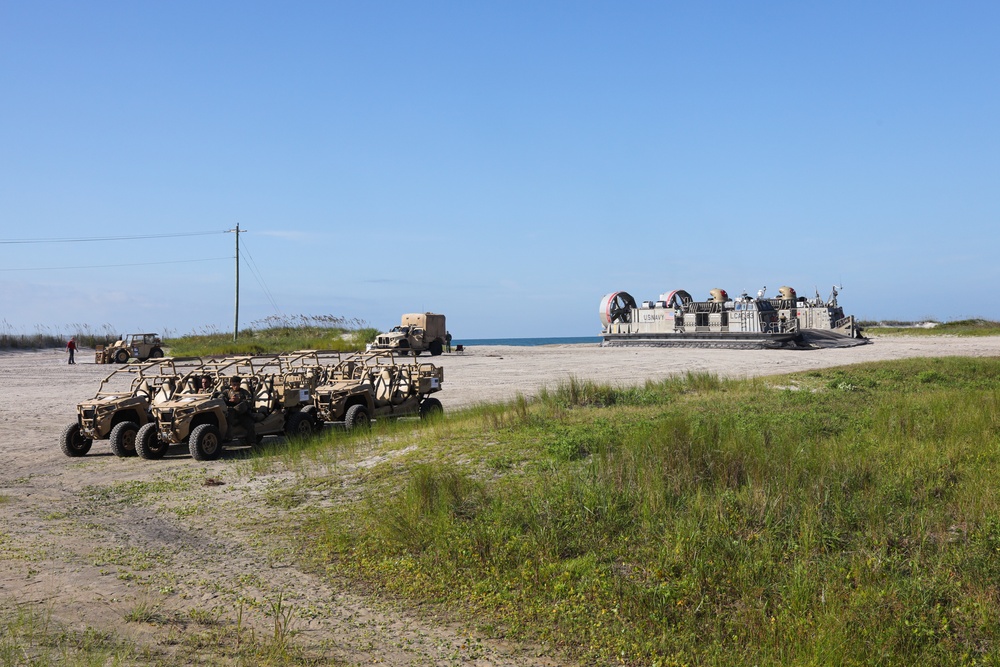 DVIDS - Images - UNITAS 2023: Beach Landing [Image 3 of 5]