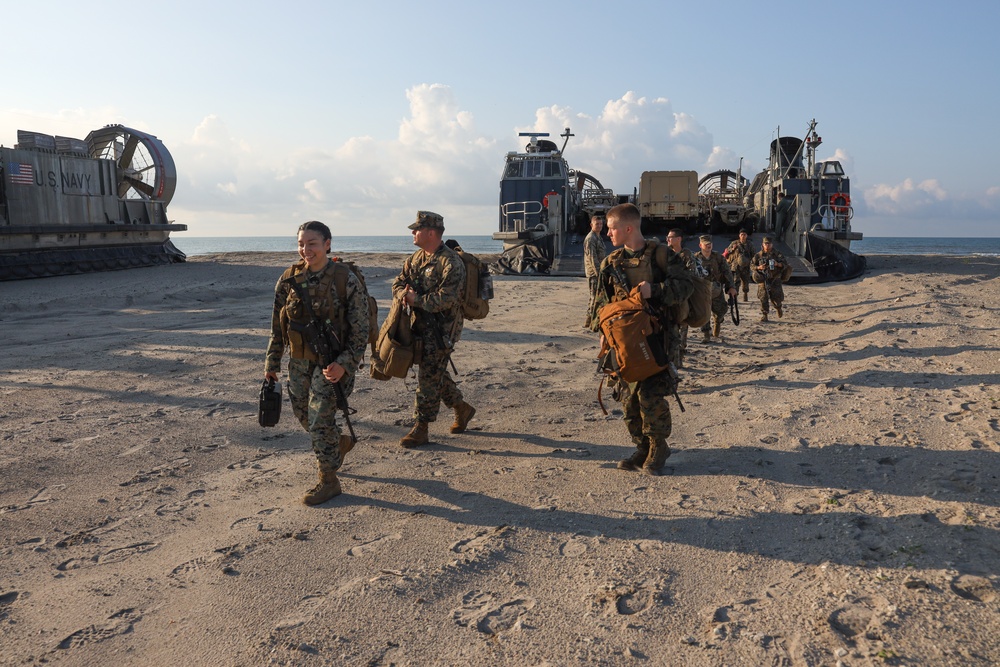 DVIDS - Images - UNITAS 2023: Beach Landing [Image 5 of 5]