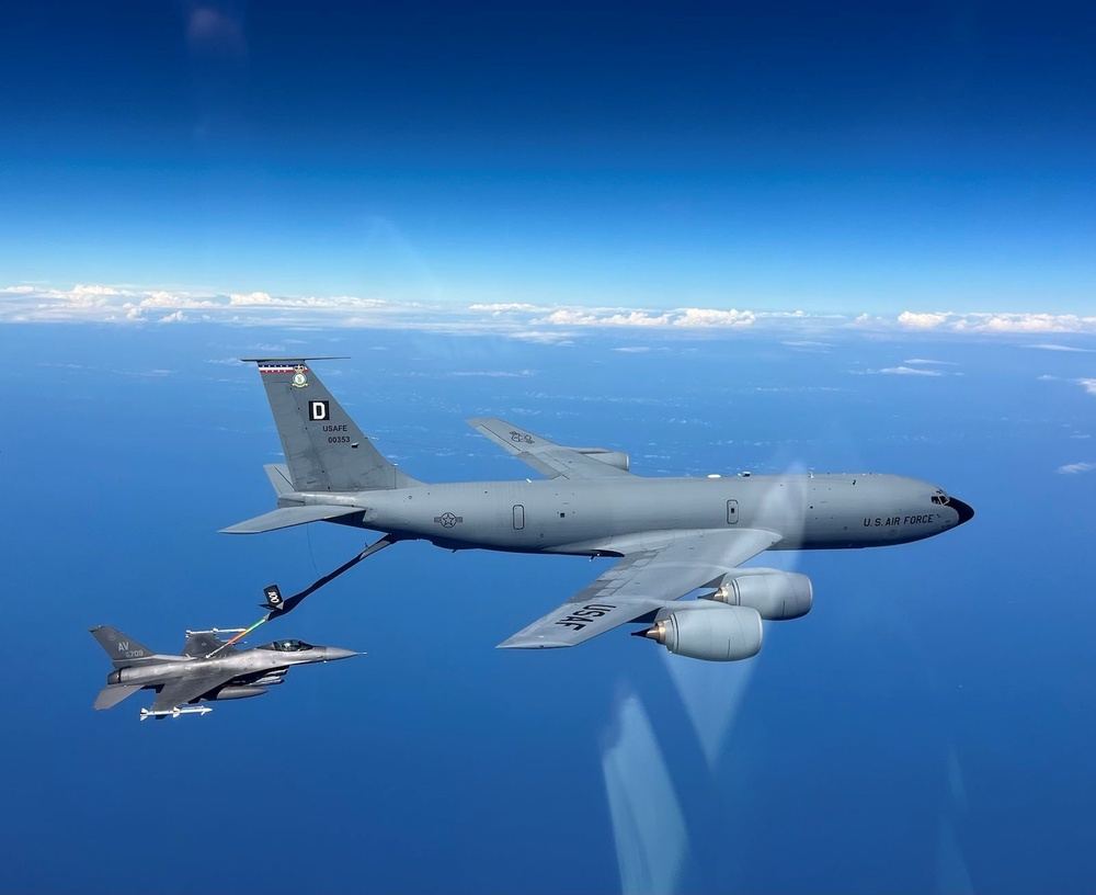 DVIDS - Images - EUCOM senior enlisted leader visits Aviano [Image 2 of 5]