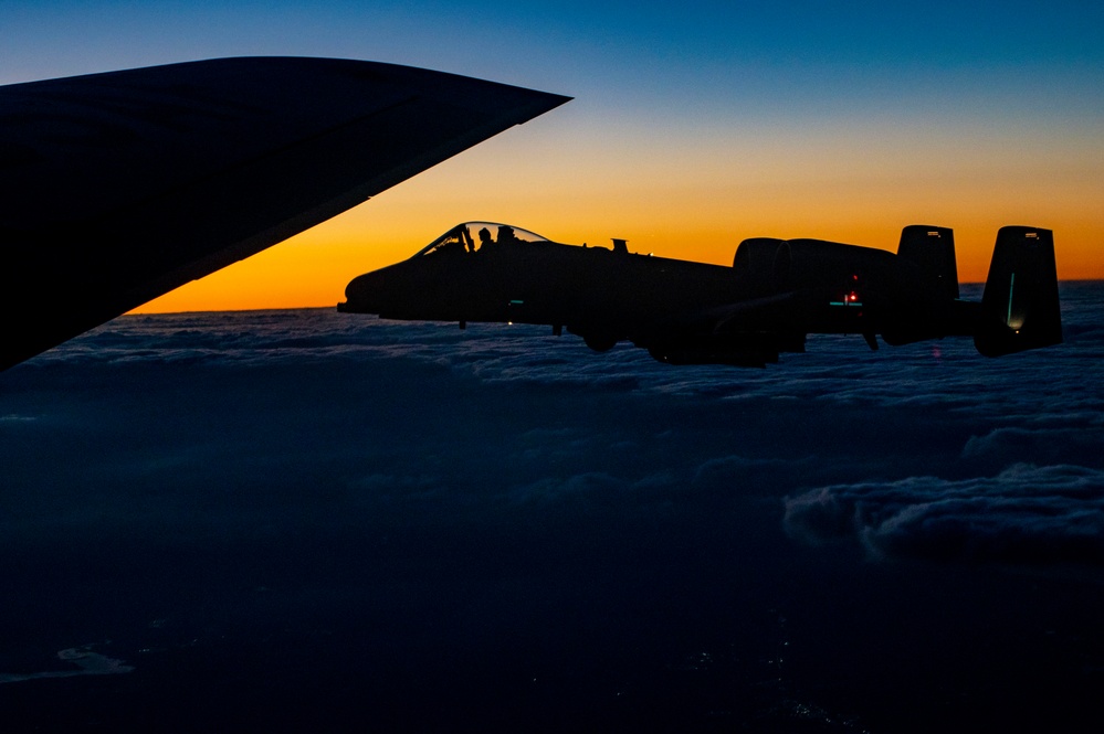 DVIDS - Images - 121st refuels A-10C DVIDS - Images - 121st refuels A-10C